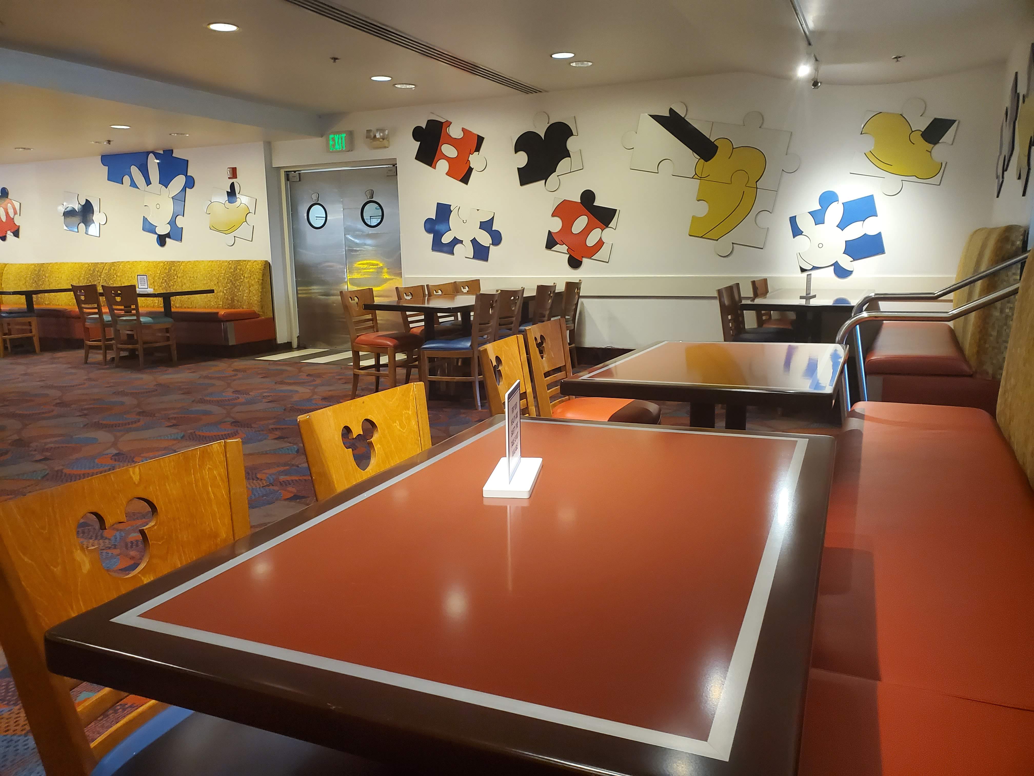 Chef Mickey’s Breakfast Review 2020 – Kozmo Photos